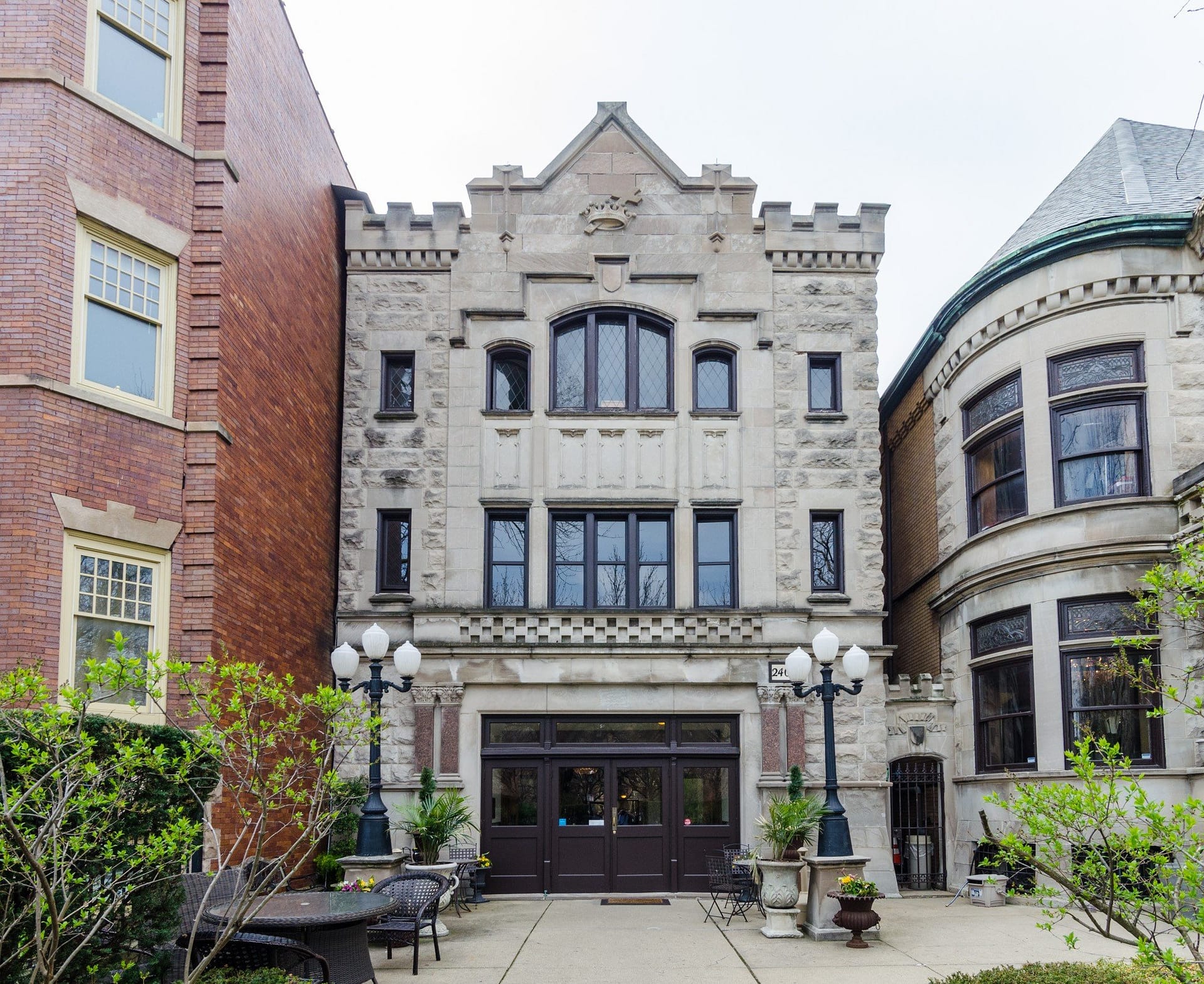 The Stan Mansion A Luxury Downtown Chicago Wedding Venue